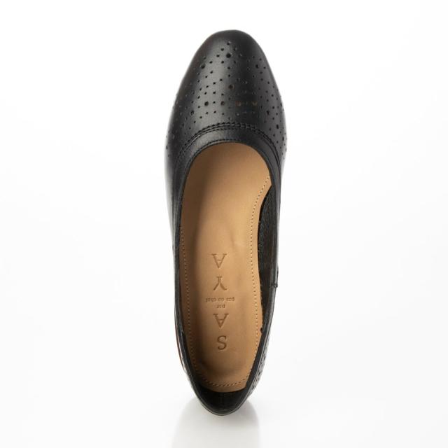 サヤ（SAYA）/24春夏新作フラット本革ラウンドトウメダリオンシューズ