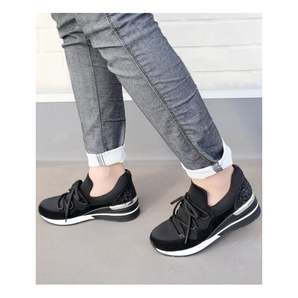 モードカオリ（MODE KAORI）/ストレッチスニーカー