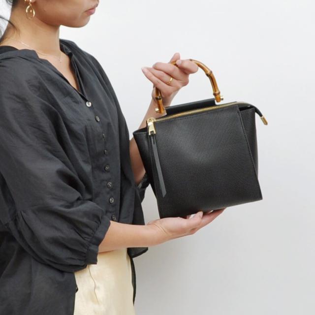 カシュカシュ（cache cache）/カシュカシュ cachecache / 素押し合皮バンブーハンドル2wayショルダーバッグの通販はau PAY マーケット - Brand Square ...