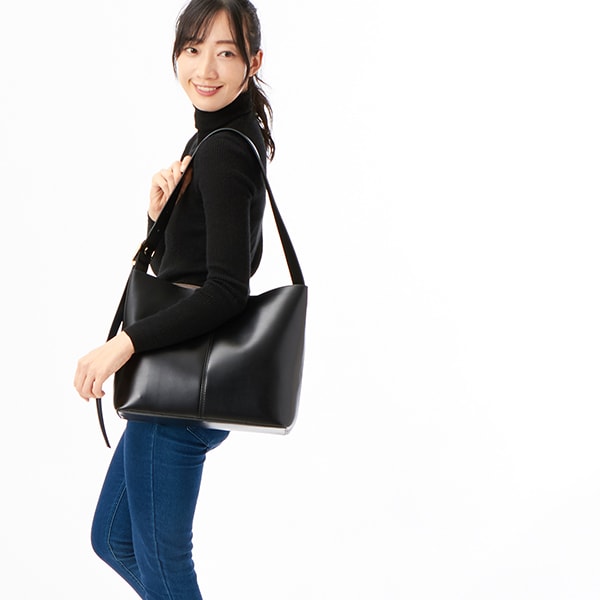 カシュカシュ（cache cache）/カシュカシュ cachecache / ベルト調節セミショルダーバッグの通販はau PAY マーケット - Brand Square by OIOI ...