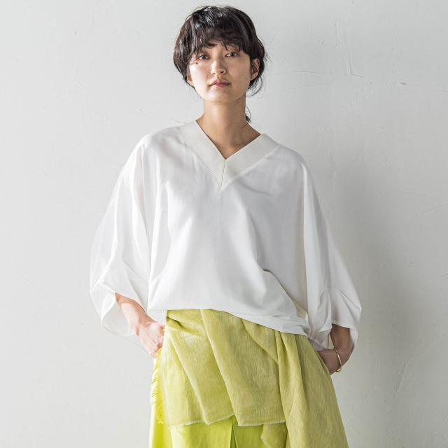 メイソングレイ（MAYSON GREY）/タックワイドスリーブVネックドルマンブラウス≪手洗い可能≫