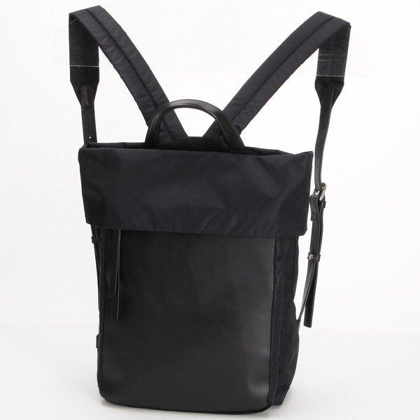イザック（Y’saccs）/リサイクルナイロン×カウレザー ラップリュック
