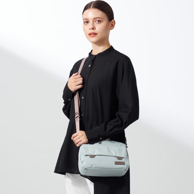 イザック（Y’saccs）/ダブルタブ　トラベルポシェット