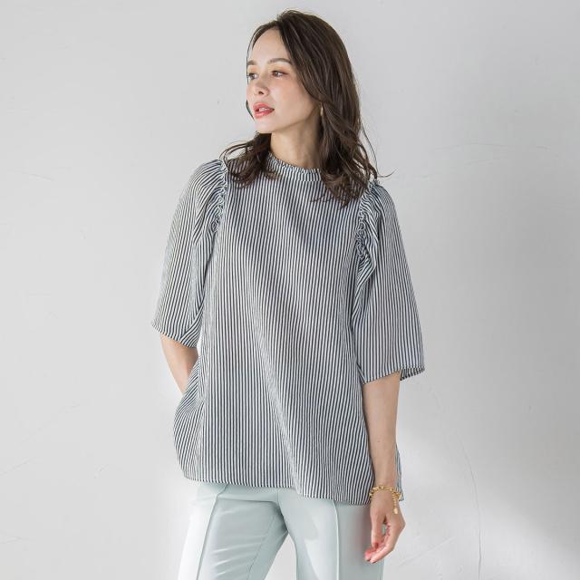 ビアッジョブルー（Viaggio blu）/プチスタンドサッカーブラウス