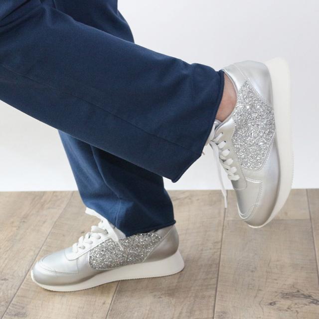 平和屋着物○本加賀友禅作家 吉川久仁 黒留袖 風景草花文 正絹 逸品