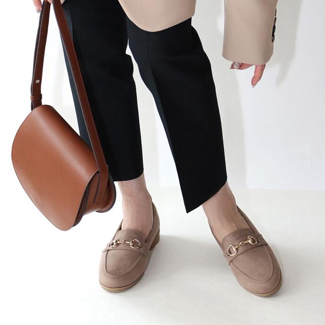 フィン（Fin）/【25秋冬新作】撥水＆防汚機能付きスエードビットローファー【低反発スポンジ入り】