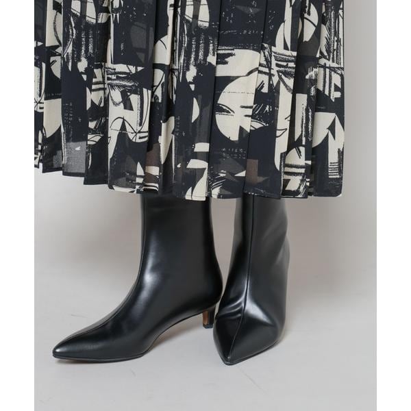 ナノユニバース（NANO universe）/ポインテッドショートブーツ