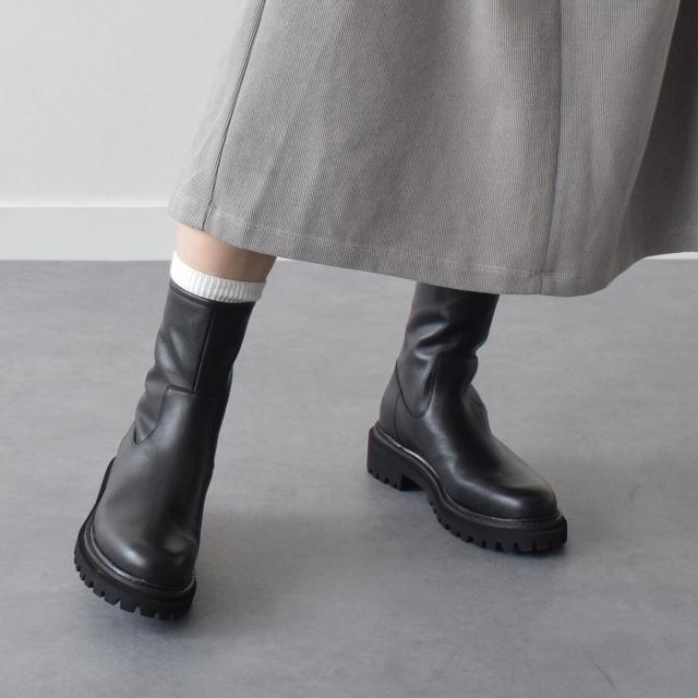 パラディクルール（PARADIS COULEUR）/PARADIS COULEUR◆4．5cmヒール◆タンクソールバックジップショートブーツ