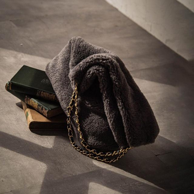 ロートレアモン（LAUTREAMONT）/【WEB限定】【VIOLAd’ORO】エコムートン チェーンショルダートートM ELMO / V−8