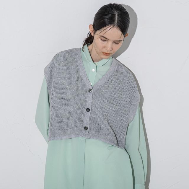 ラエフ（la．f．．．）/MONIAラメメッシュニットジレ≪手洗い可能≫