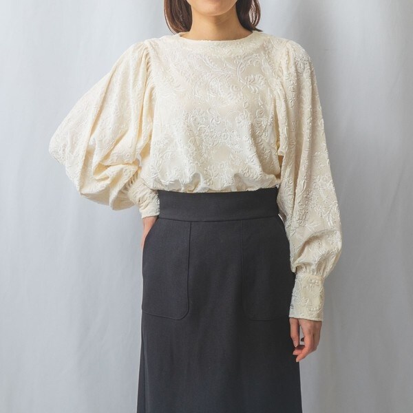 ナラカミーチェ（NARACAMICIE）/エンボスベロアボリュームスリーブブラウス