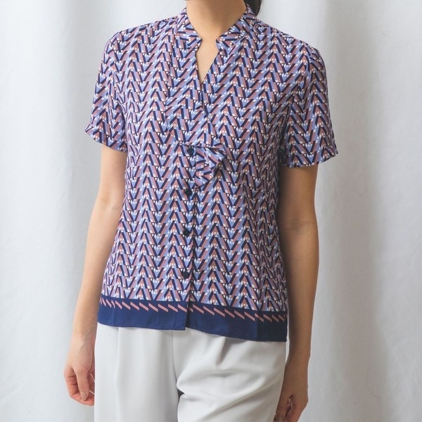 ナラカミーチェ（NARACAMICIE）/【NARACAMICIE】パネル幾何柄アシメフリルブラウス