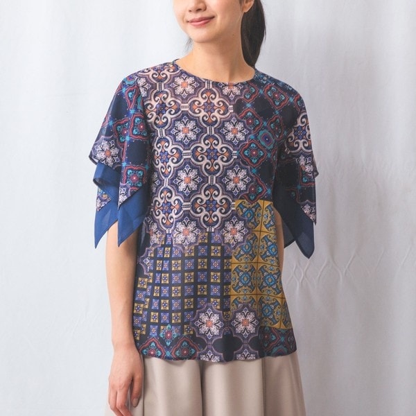 ナラカミーチェ（NARACAMICIE）/【NARACAMICIE】タイル柄シフォン半袖スカーフスリーブブラウス