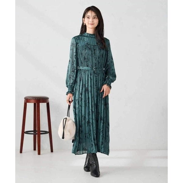 アー・ヴェ・ヴェ（a．v．v）/【洗える】ランダムプリーツサテンワンピース【WEB限定】