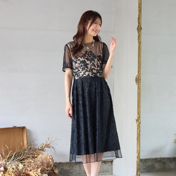 ローズティアラ（Rose Tiara）/【美シルエット】ドットチュール刺繍ワンピース