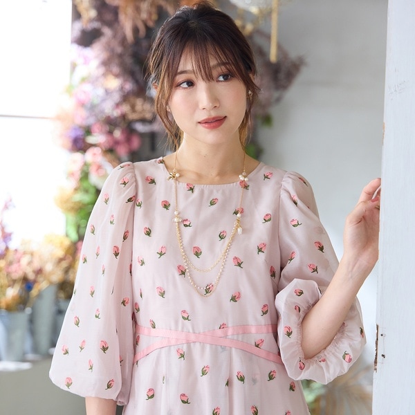 ローズティアラ（Rose Tiara）/【美シルエット】つぼみ刺繍ワンピース