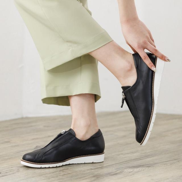 ウォーターマッサージ（water massage）/ホワイトソールがおしゃれ◇【撥水】センターファスナースニーカー/612311