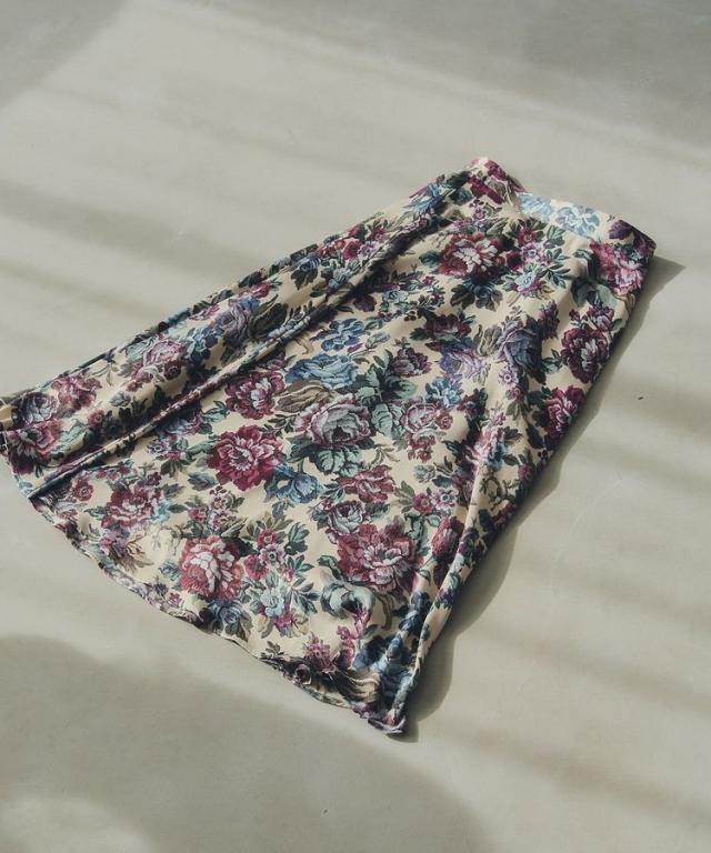 イェッカ ヴェッカ（YECCA VECCA）/ゴブラン柄フレアスカート