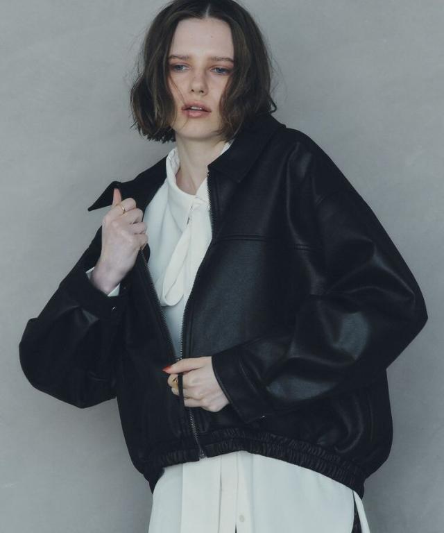 イェッカ ヴェッカ（YECCA VECCA）/ステンカラーレザーライクブルゾン