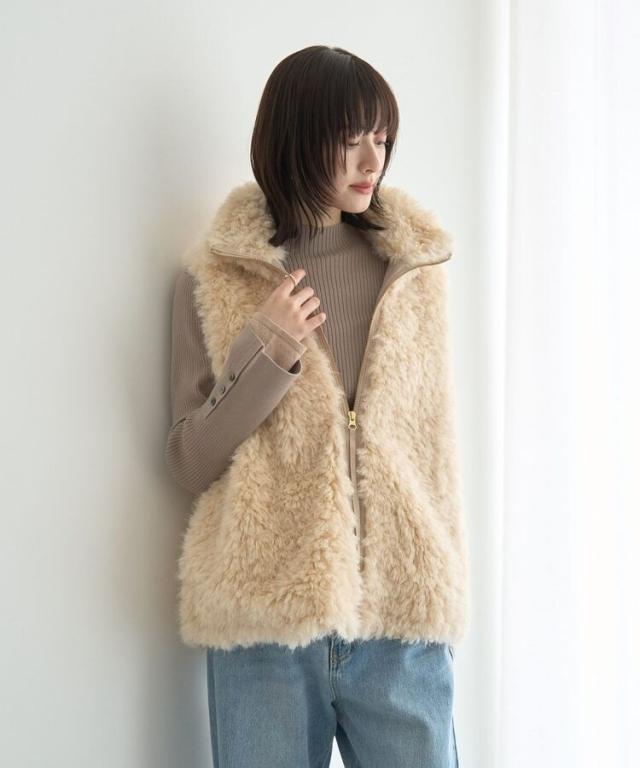 イェッカ ヴェッカ（YECCA VECCA）/カーリーファーZIPジレ