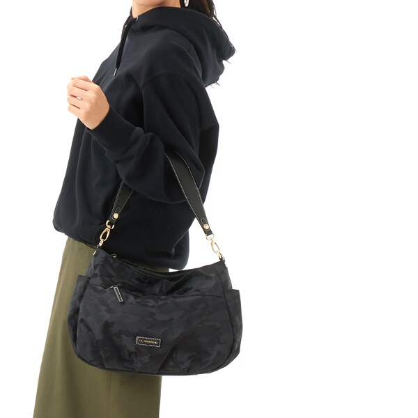 ラ バガジェリー（LA BAGAGERIE）/シャドージャカード 2WAYショルダーバッグ