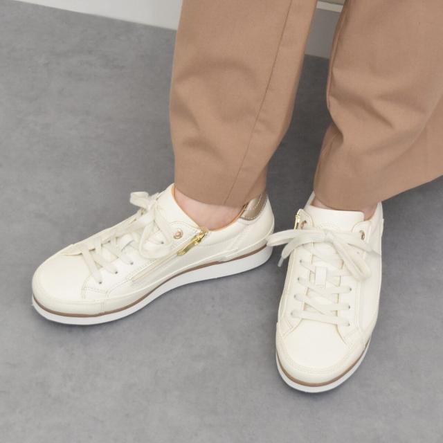 ブソラ（bussola）/bussola ブソラ◆2．5cmヒール◆撥水レースアップスニーカー