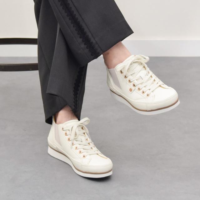 ブソラ（bussola）/bussola ブソラ◆2．5cmヒール◆撥水サイドゴアミドルカットスニーカー