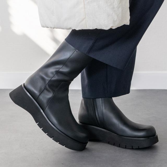 エミレ（EMILE）/EMILE◆5．5cmヒール◆オブリークトウ厚底ショートブーツ