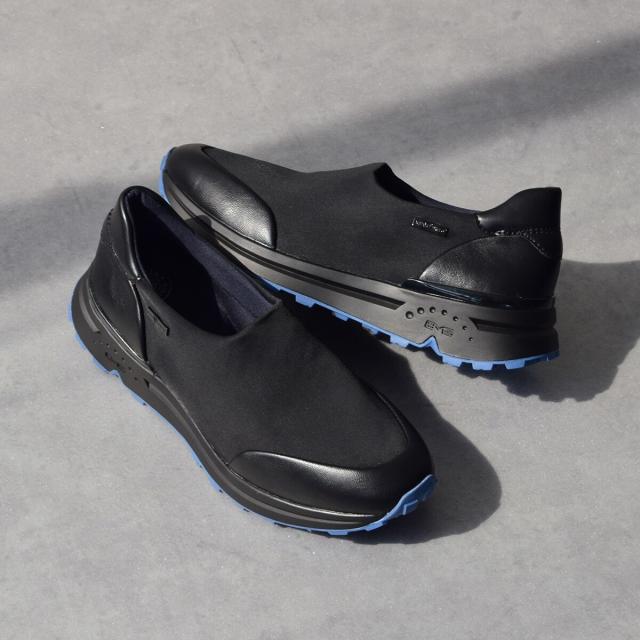 ブソラ（bussola）/bussola◆4．5cmヒール◆晴雨兼用アイスグリップソールスニーカー