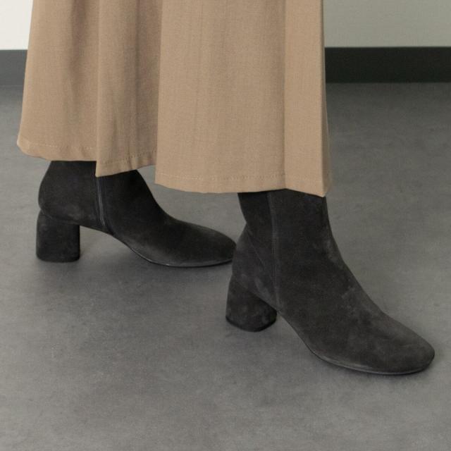 アンヘル アラルコン（ANGEL ALARCON）/ANGEL ALARCON◆オブリークトウミドルヒールブーツ