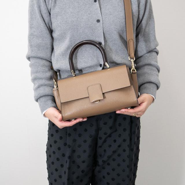 ロリステッラ（LORISTELLA）/LORISTELLA◆スモールサイズレザーフラップバッグ