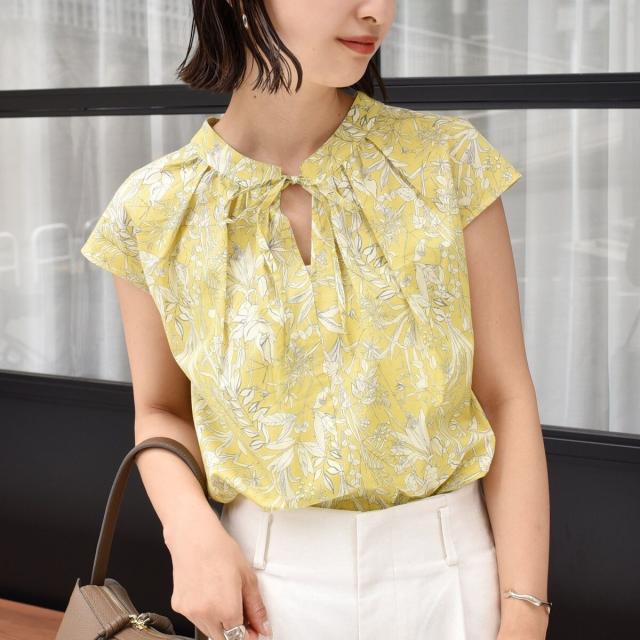 シップス（SHIPS）/〈手洗い可能〉綿 ローン ボタニカル プリント フレンチ スリーブ ブラウス