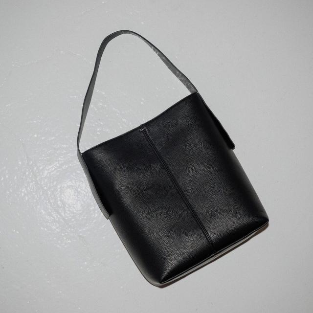 アダムエロペ（ADAM ET ROPE’）/【再入荷】軽量シュリンクワンハンドルバッグ