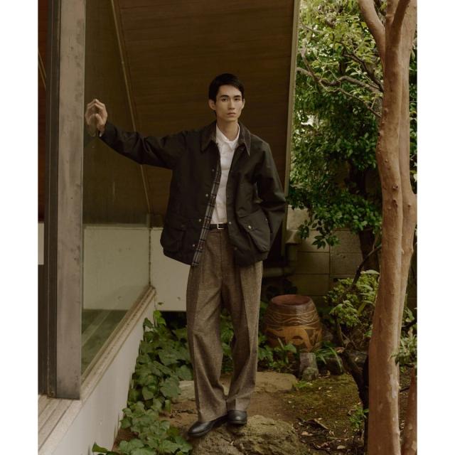 アダムエロペ（ADAM ET ROPE’）/《別注》【Barbour/バブアー】REVERSIBLE BEDALE