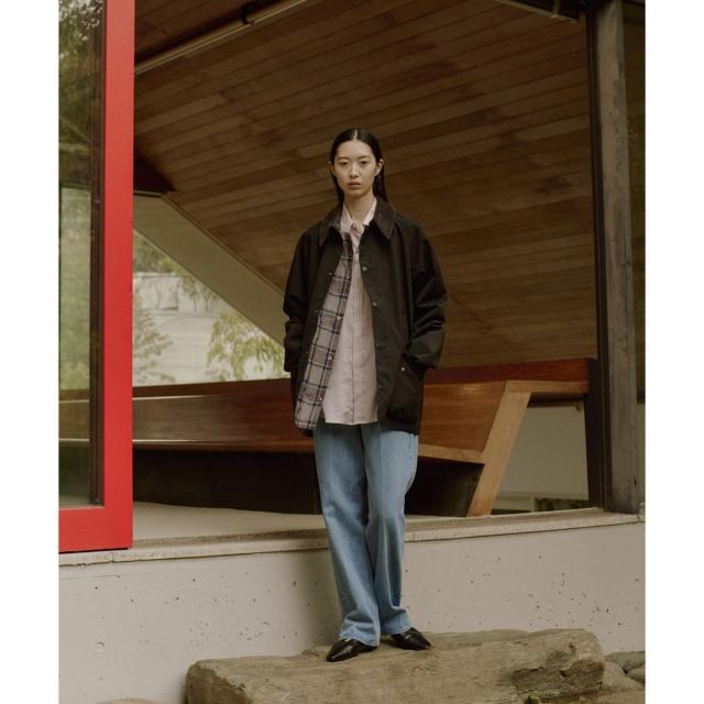 アダムエロペ（ADAM ET ROPE’）/《別注》【Barbour/バブアー】REVERSIBLE BEDALE