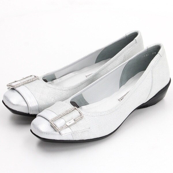 コンポジション9（composition9）/バックルモチーフスタイリッシュコンフォートパンプス