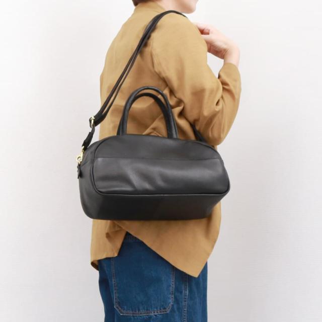 ペルケ（perche’）/ペルケ perche / ガーメントレザー・サスティナブル2wayハーフムーンボストンM