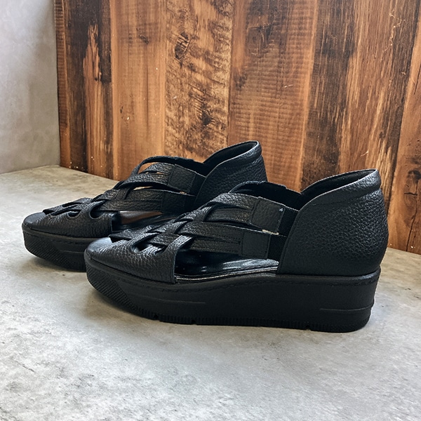 JS ハートレーベル（JS Heartlavel）/本革 日本製 幅広 編み込みデザイン 厚底ソールサンダル