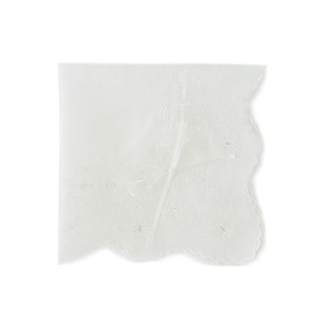 ブルーミング（BLOOMING）/【約30×30cm】ブライダル　刺繍ハンカチ　アイレットフラワー