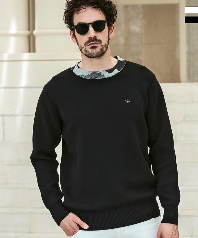 ウノピゥウノウグァーレトレ リラックス（1PIU1UGUALE3 RELAX）/1PIU1UGUALE3 RELAX バックロゴカモ柄ネックニット