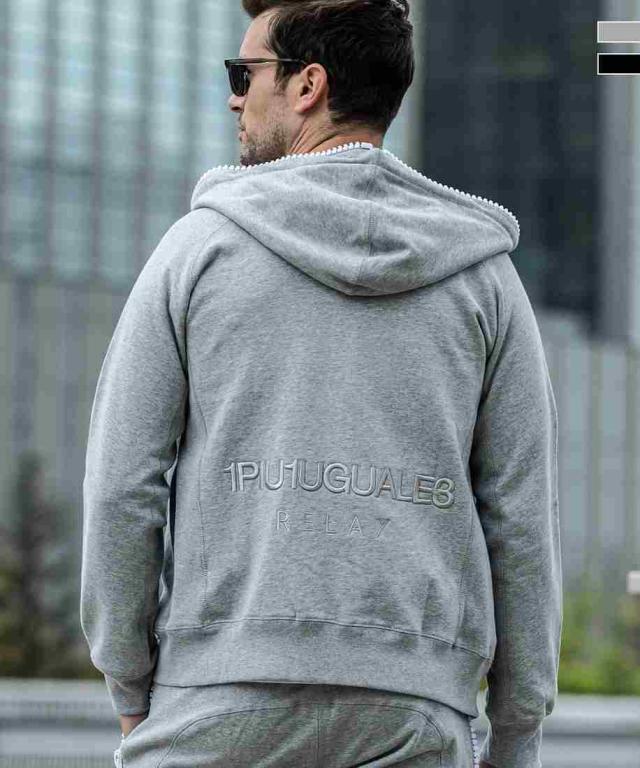 ウノピゥウノウグァーレトレ リラックス（1PIU1UGUALE3 RELAX）/1PIU1UGUALE3 RELAX ビックファスナーバック刺繍ロゴパーカー