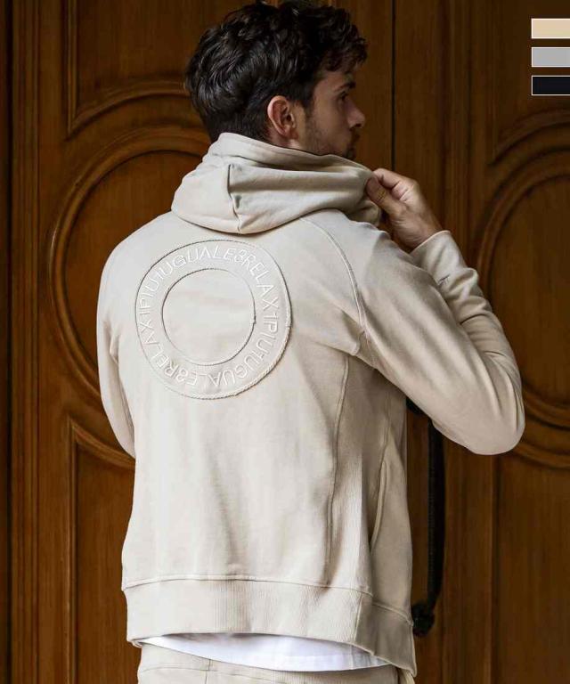 ウノピゥウノウグァーレトレ リラックス（1PIU1UGUALE3 RELAX）/1PIU1UGUALE3 RELAX サークルフーディー