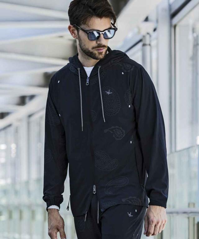 ウノピゥウノウグァーレトレ リラックス（1PIU1UGUALE3 RELAX）/1PIU1UGUALE3 RELAX クレイジーカモランニングフーディー