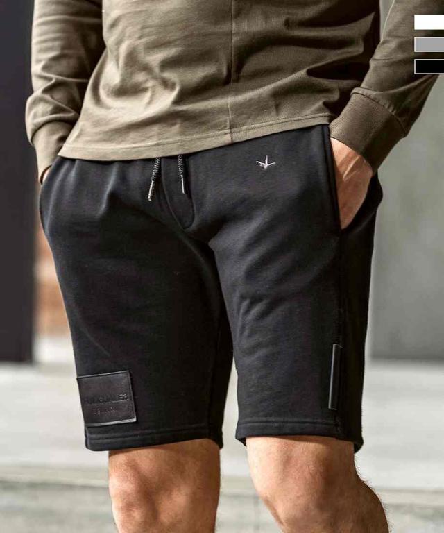 ウノピゥウノウグァーレトレ リラックス（1PIU1UGUALE3 RELAX）/1PIU1UGUALE3 RELAX レザーパッチスウェットショーツ