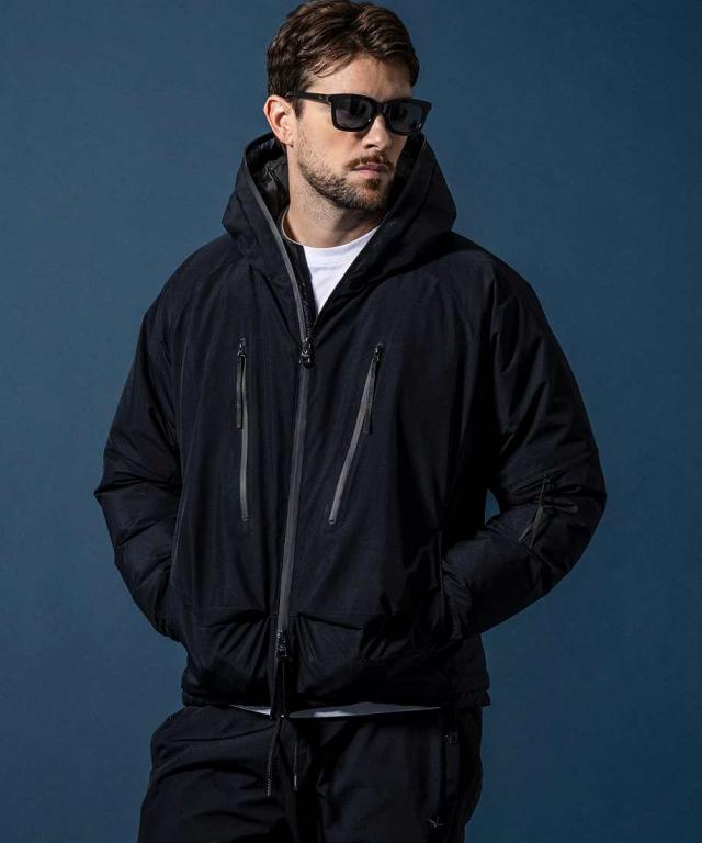 ウノピゥウノウグァーレトレ リラックス（1PIU1UGUALE3 RELAX）/1PIU1UGUALE3 RELAX × +phenixダウンパーカー WINDSTOPPER