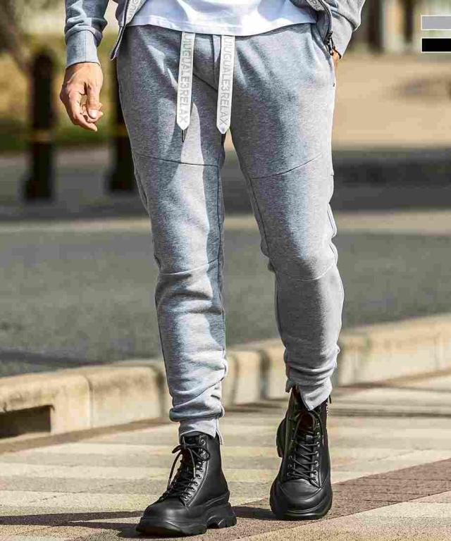 ウノピゥウノウグァーレトレ リラックス（1PIU1UGUALE3 RELAX）/1PIU1UGUALE3 RELAX パイピングロゴワイドスピンドルジョガーパンツ