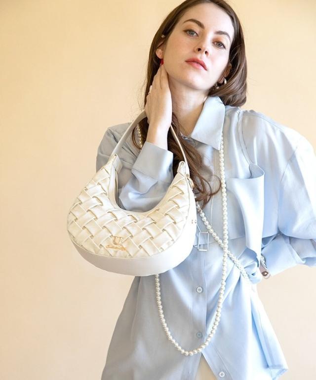 ユー（U）/キャラメリゼ クロワッサンハンドバッグ