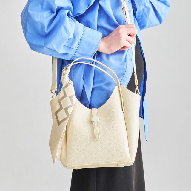 オリエンタルトラフィック（ORiental TRaffic）/2wayスカーフ付きスクエアハンドバッグ/BA−221