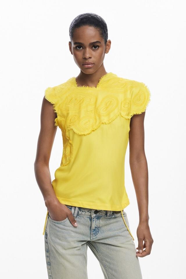 デシグアル（Desigual）/【3サイズ展開/S/M/L】刺繍入りノースリーブカットソー