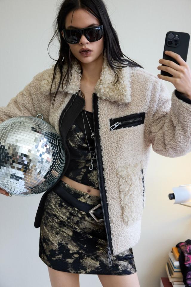 デシグアル（Desigual）/【5サイズ展開/2WAY】ショート ボアジャケット コート 袖着脱可能